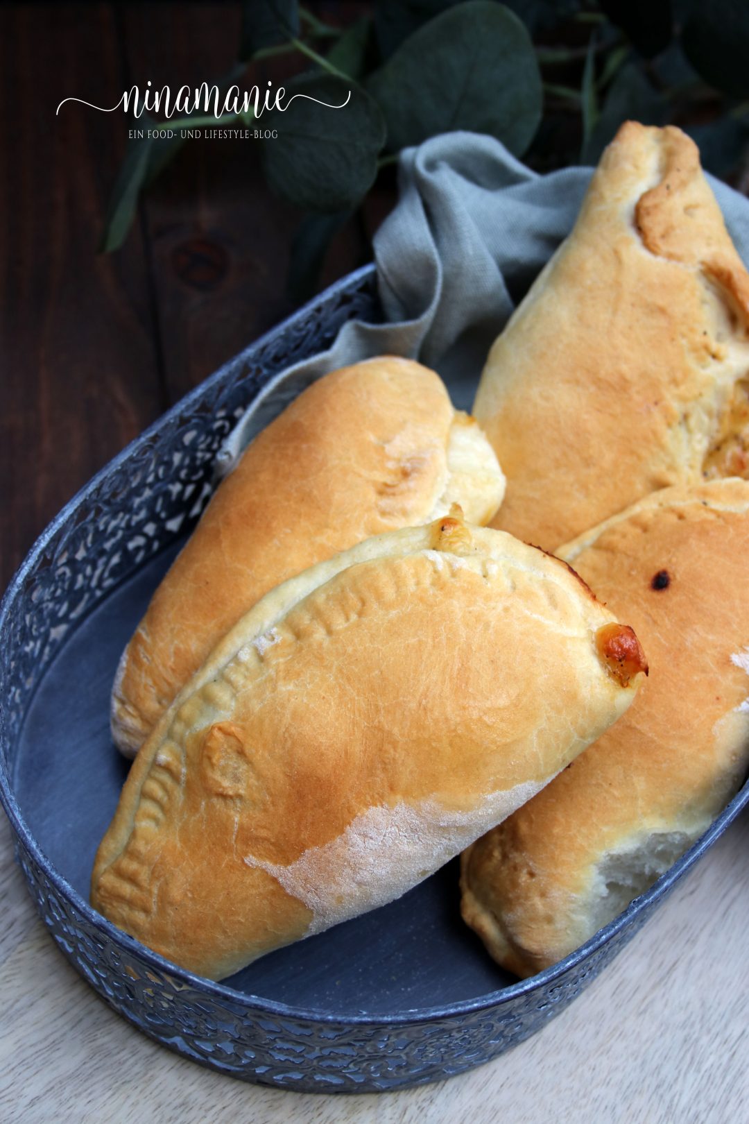 Mini-Calzoni Tomate-Mozzarella - Ninamanie