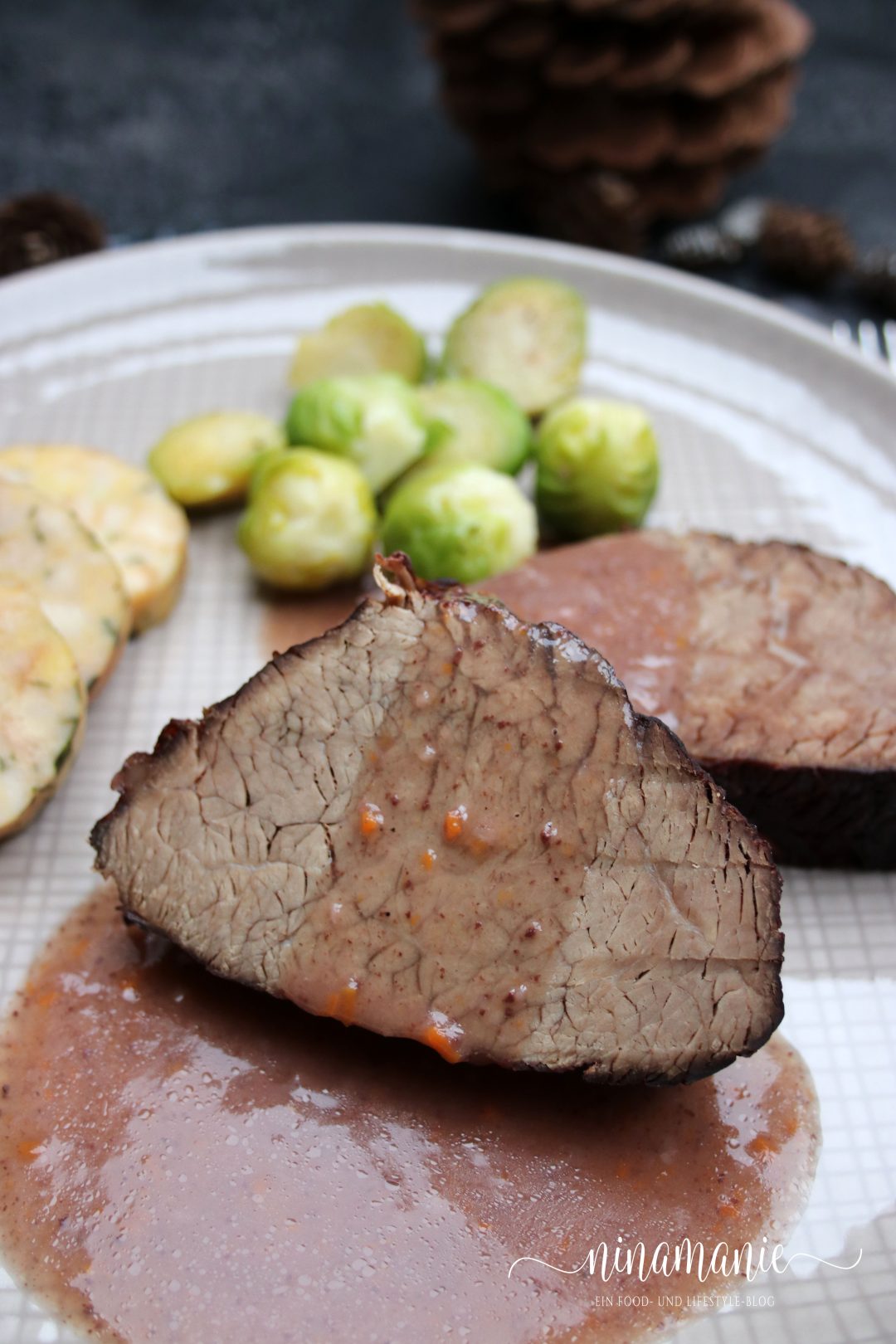 Brasato al Barolo - italienischer Rinderschmorbraten - Ninamanie