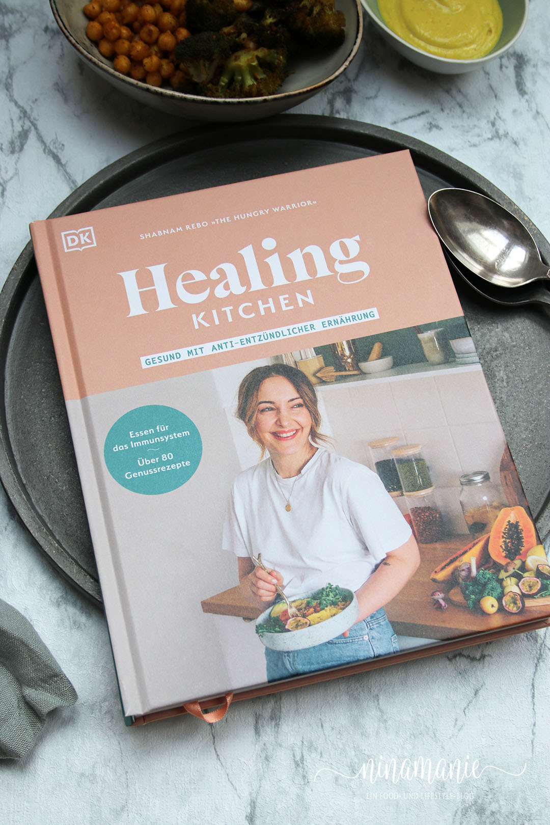 [Buchrezension] Brokkoli Quinoa Bowl aus "Healing Kitchen" - Ninamanie