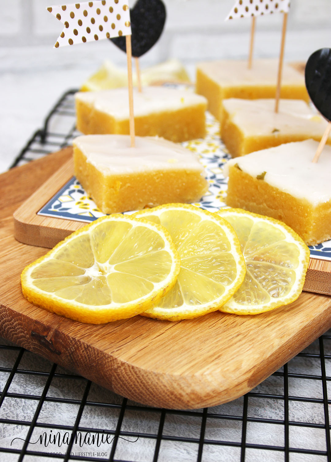 Lemonies - ein super-saftig-zitroniges Gebäck! - Ninamanie