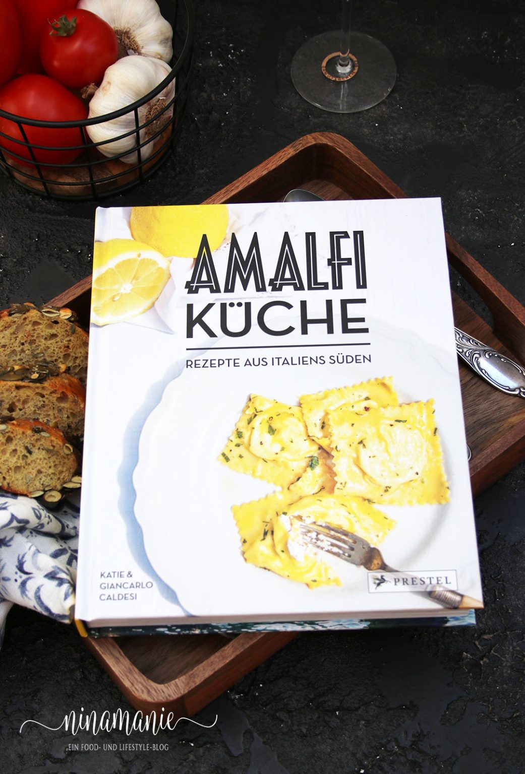 [Buchrezension] Hähnchentopf nach Jägerart aus "Amalfi-Küche" - Ninamanie